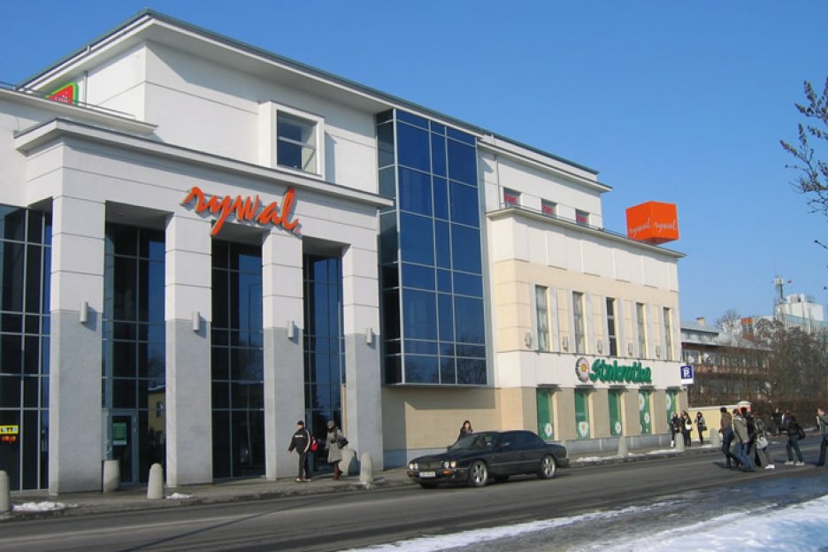 Centrum Handlowe Rywal, Biała Podlaska, Brzeska (Sklepy i sieci handlowe)